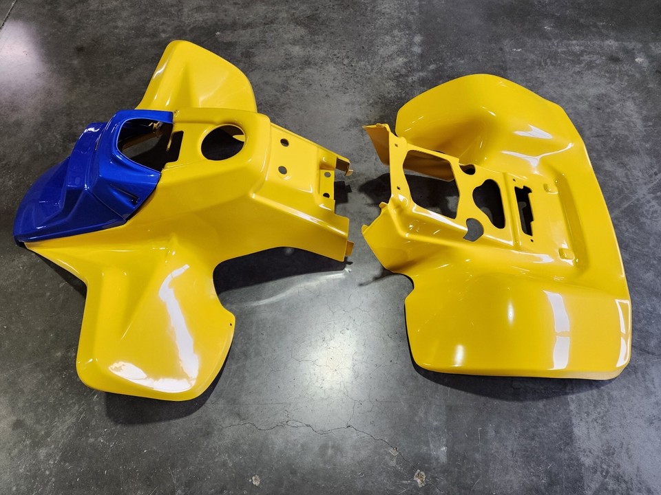 SUZUKI LT250R PLASTIC YELLOW PLASTIC FRONT AND REAR FENDERS LT 250R | eBay