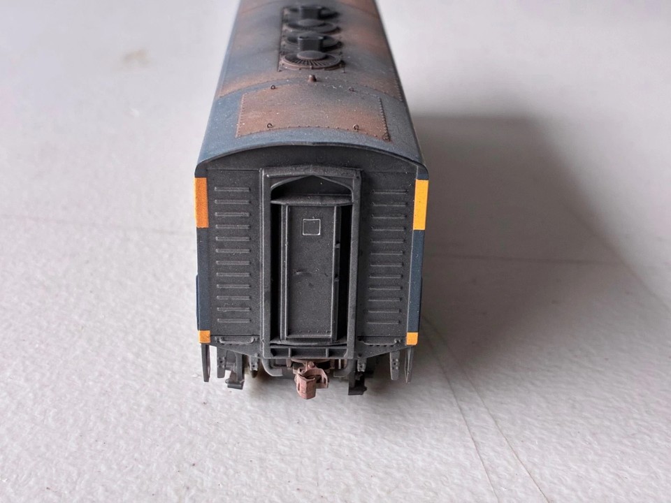 Athearn Genesis HO Scale Weathered Blue/Yellow Santa Fe F3A+B Powered ...