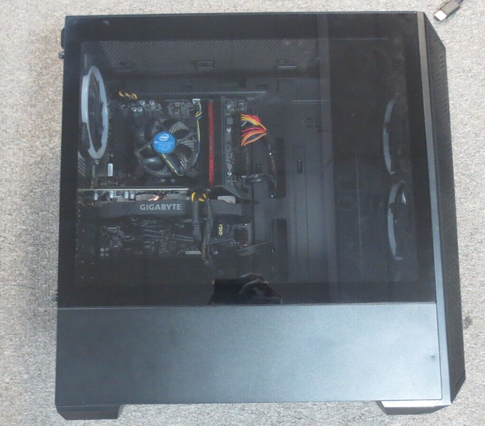 Cyberpower C Series ET8070 i5-10400F@2.9GHz 8GB RAM 1TB NVMe SSD ...