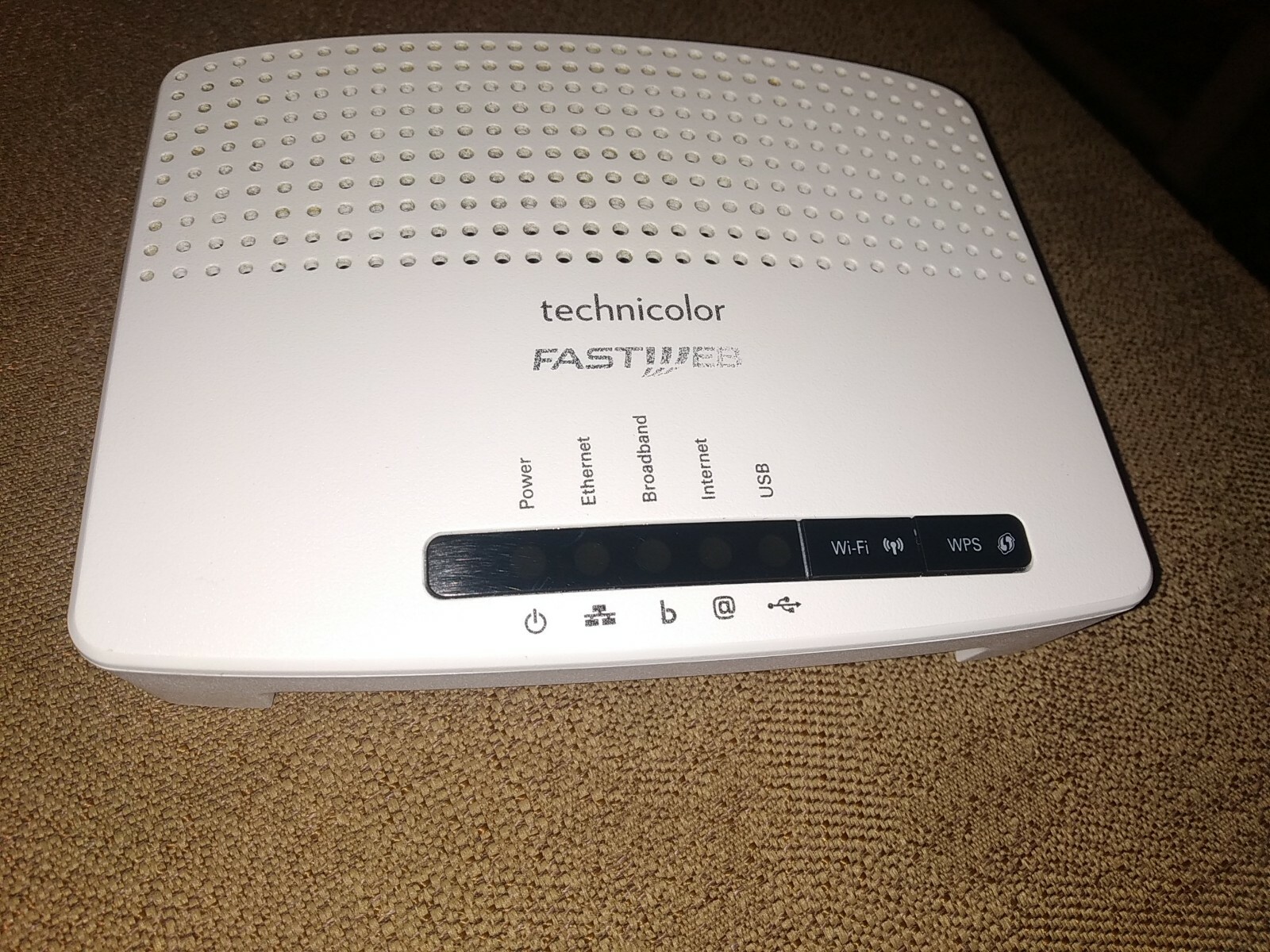 Modem Technicolor Fastweb usato in Italia Confronta facilmente | Maggio ...