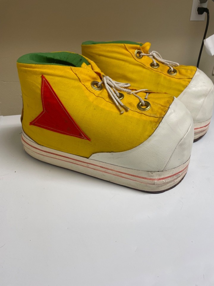 Prototype Chuck E. Cheese PTT walkaround shoes | eBay