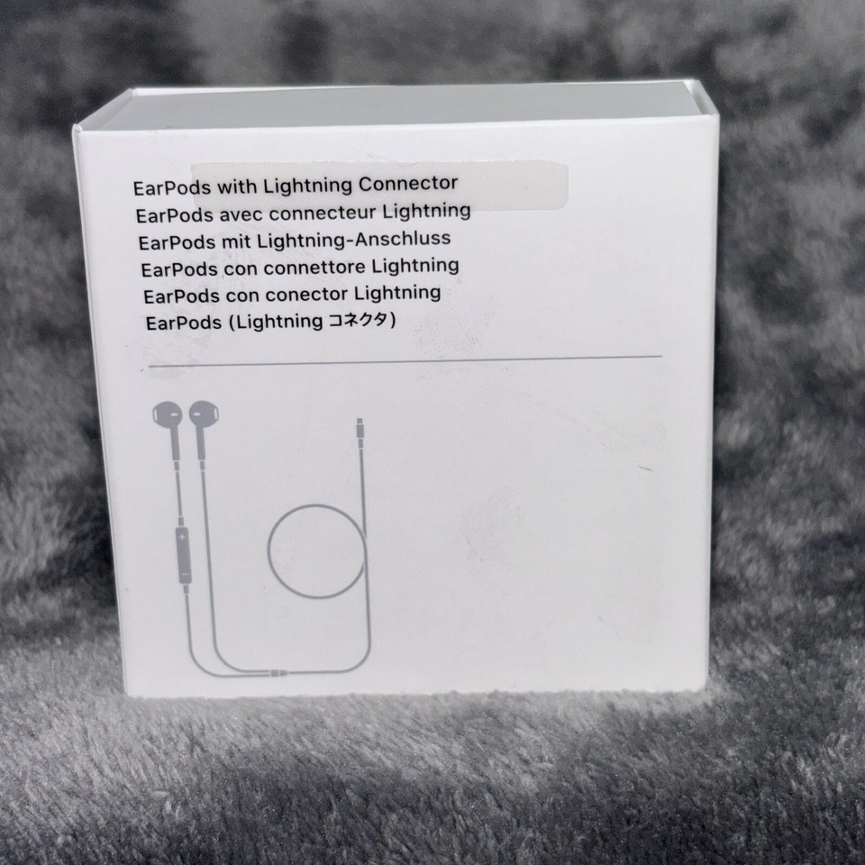 Apple EarPods Lightning Connector White MMTN2AM/A A1748 Audio Earphones ...