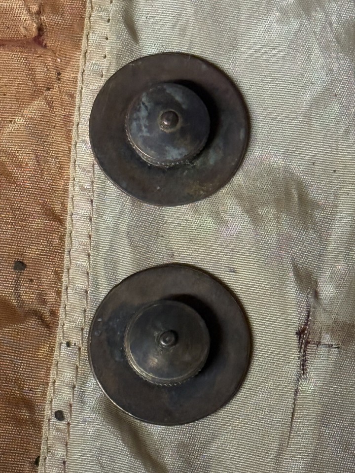 RARE WW2 U.S. MARINE CORPS COLLAR DISCS INSIGNIA (MATCHED PAIR LEFT ...