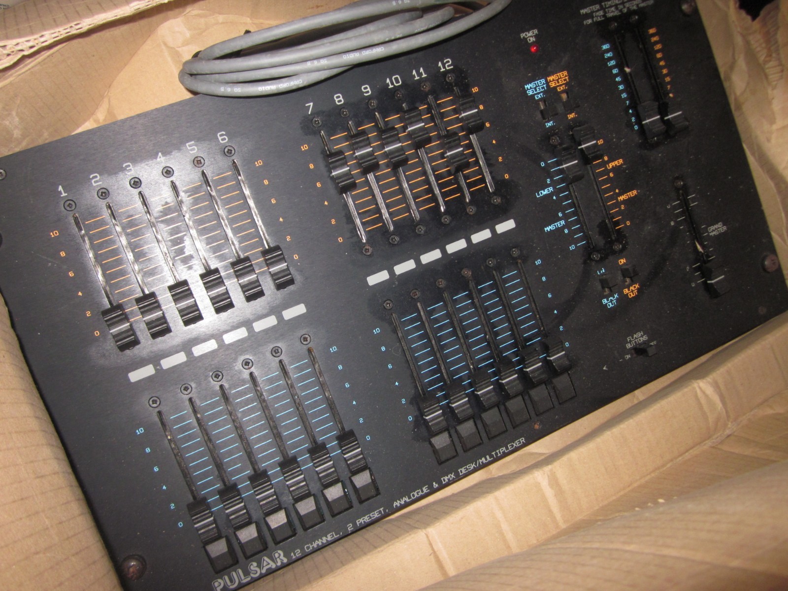 amplifier Peavey XM6, Torque T250SK pulsar dimmer multiplexer spotlight ...