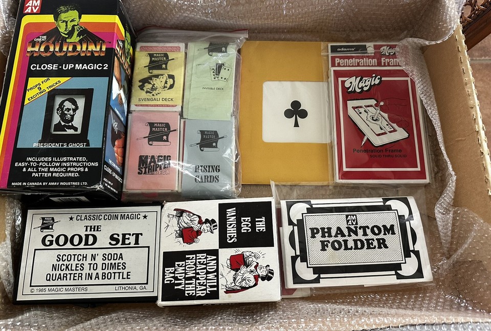 Vintage 1987 GREAT HOUDINI DELUXE MAGIC SET #954 + Extra sets by ...