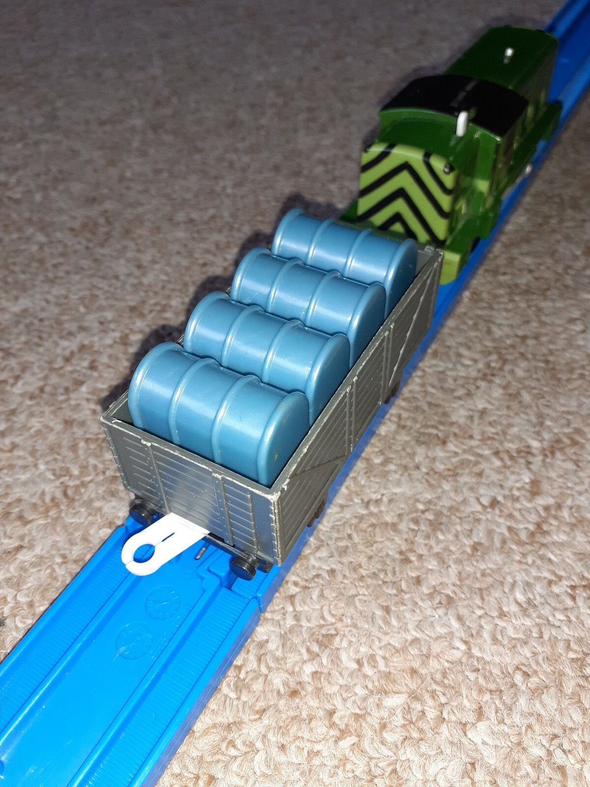 Tomy trackmaster Thomas & friends train MOTORISED GREEN SALTY & TRUCK ...