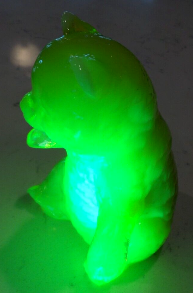 Vintage Mosser Bear Uranium Glass GLOW 4"H | eBay