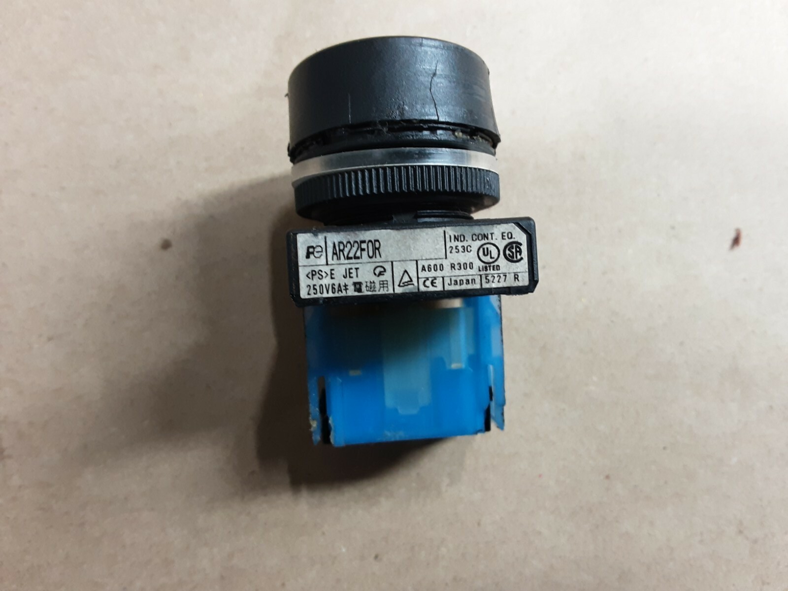 Fuji Electric AR22FOL / AR22F0L black Push Button Switch #2005I52*AD | eBay