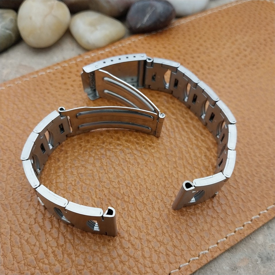 1970s Vintage 18mm Gruen Stainless Steel Vintage Classic Rally Watch ...