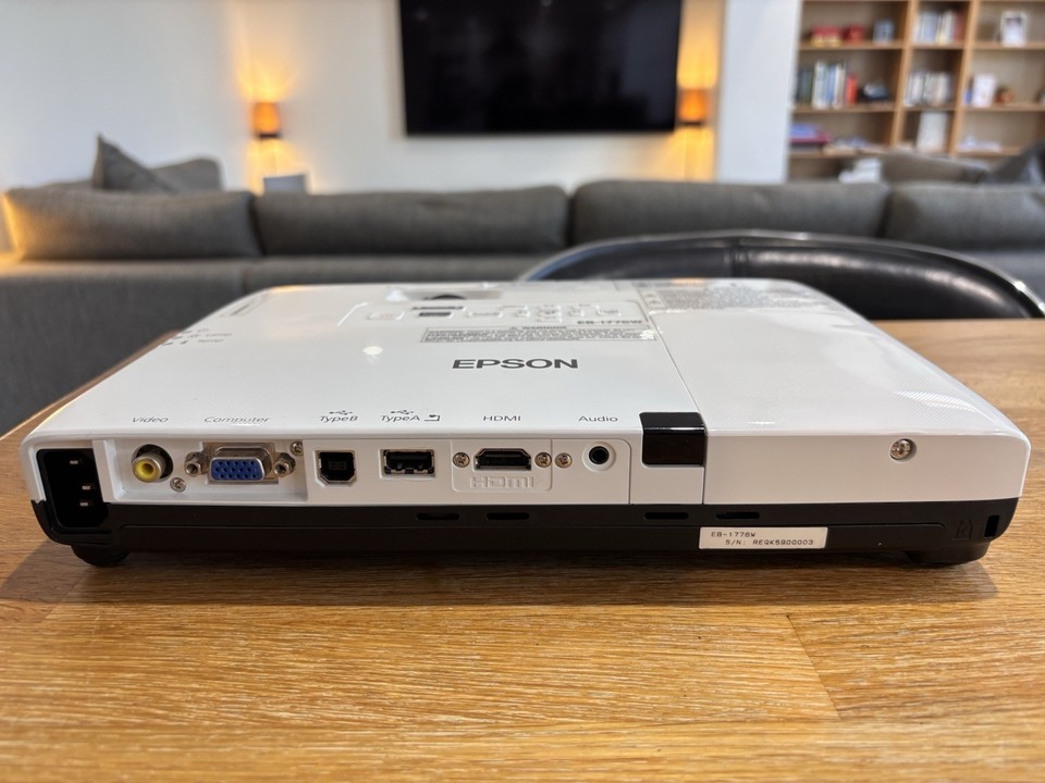 Epson EB-1776W Home Cinema Projector Ultra Portable HDMI WXGA HD Used ...