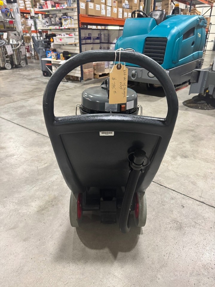 Clarke Summit Pro Wet Vacuum W/Front Squeegee 10672200 | eBay