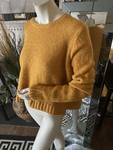 Woman’s Brooks Brothers Red Fleece label Wool Blend Sweater Gold Color ...