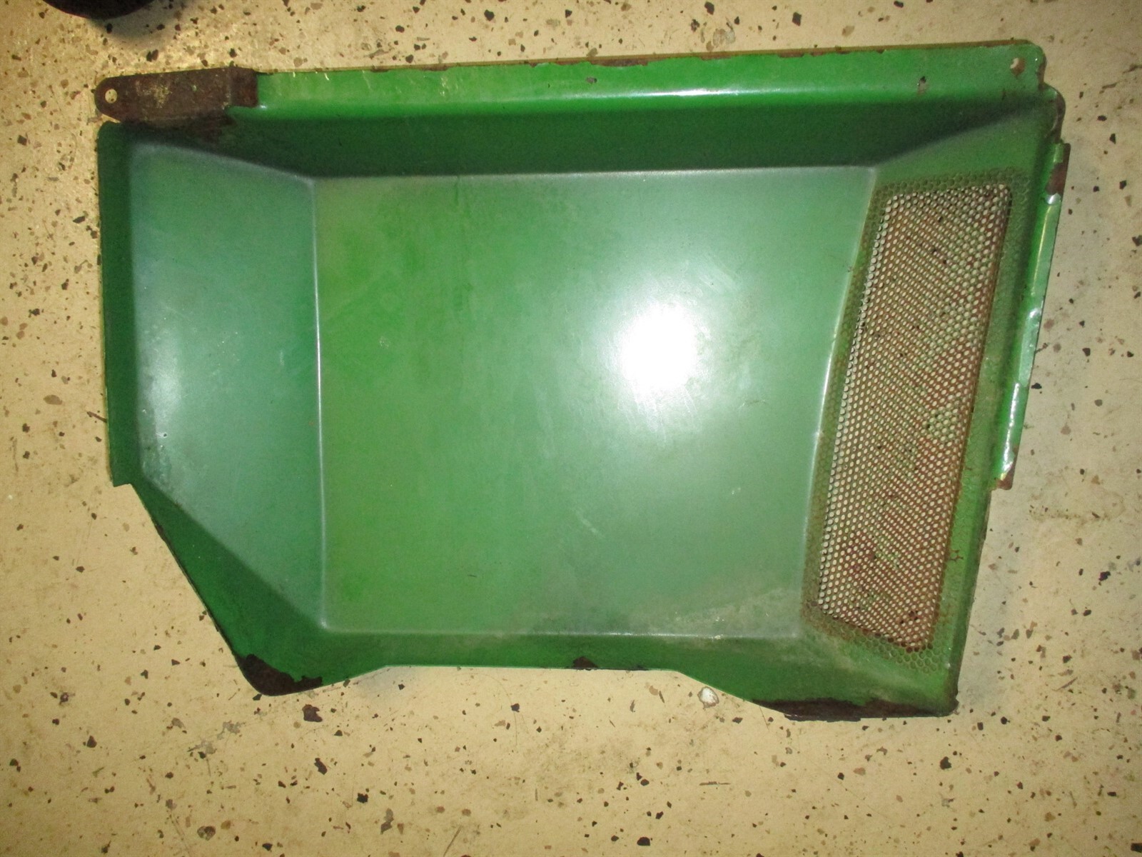 JOHN DEERE 322 GARDEN TRACTOR YANMAR ENGINE LEFT SIDE PANEL AM105145 ...