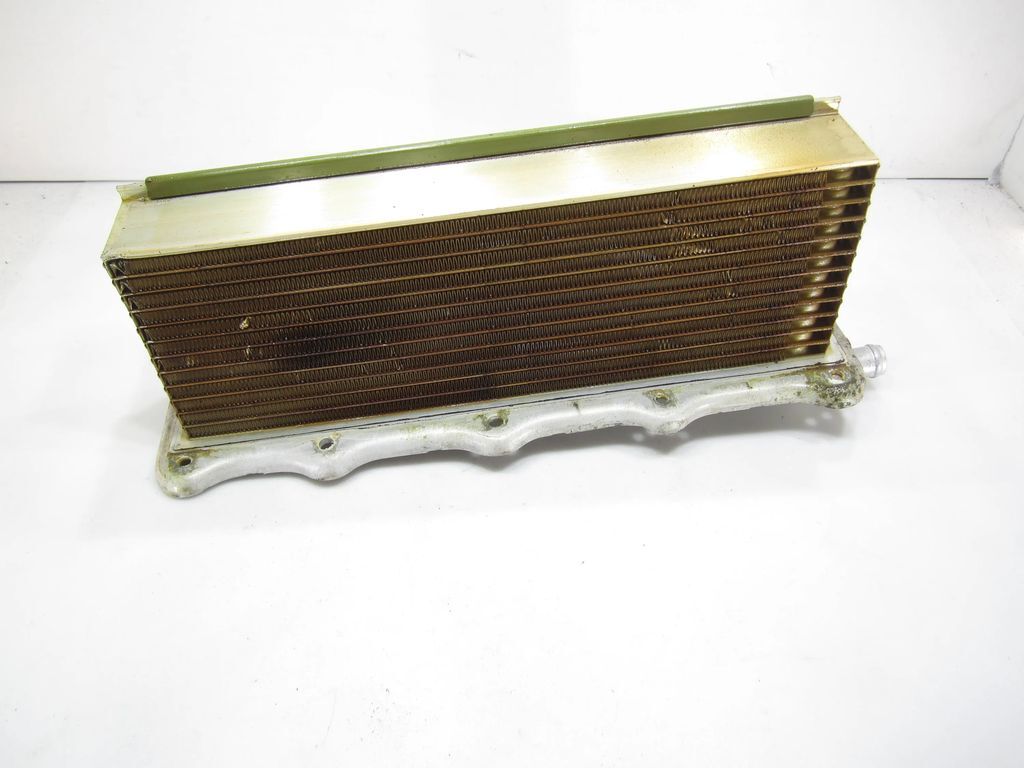 Volkswagen Golf VII 2015 Petrol intercooler radiator 04E145749B ...