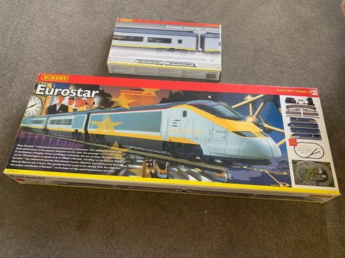 Hornby Eurostar Train Set with extra coaches EXCELLENT CONDITION ...