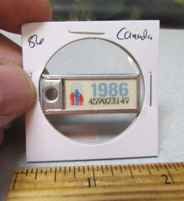 1986 Canada 459023149 Mini License Plate tag key chain War Amps, dav ...