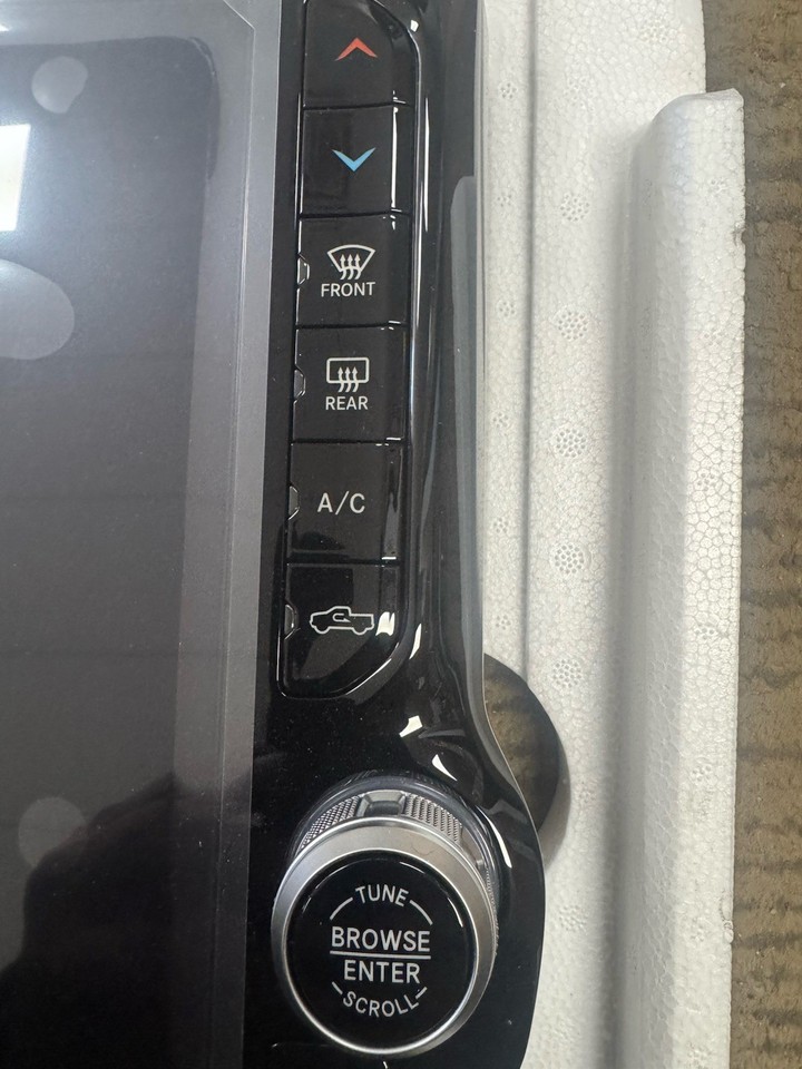 22-24 Dodge Ram Navigation DISPLAY RADIO Center Stack 12" Uconnect-5 ...