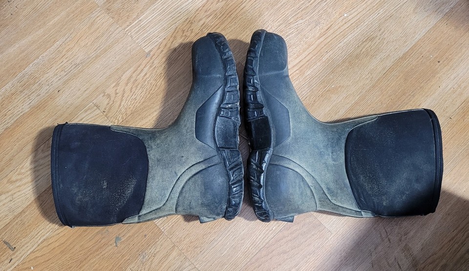 Bogs Classic Mid Boots Mens Size 10 Black -40° F Waterproof Neo-Tech ...