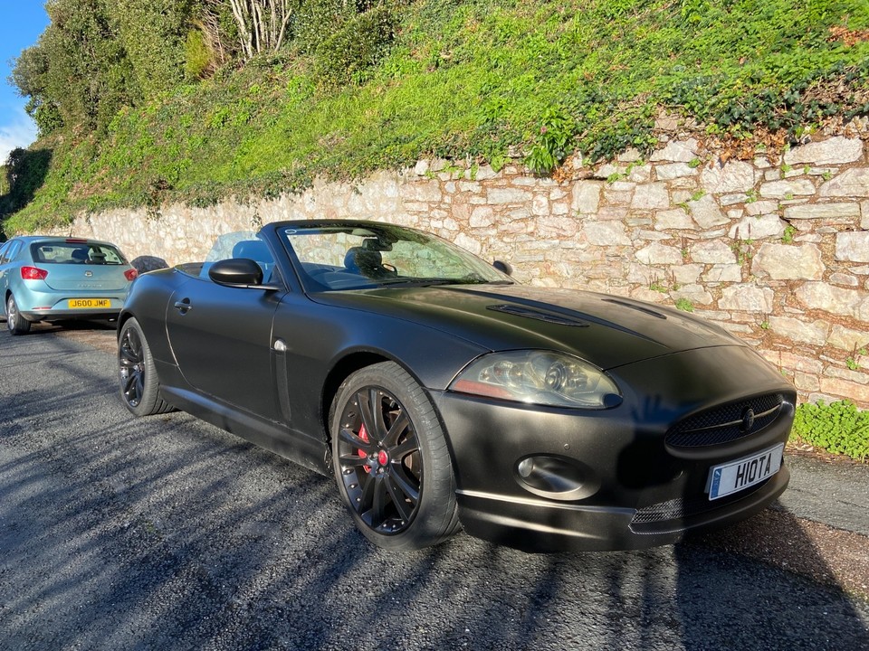 2005 Jaguar XK 4.2 CONVERTIBLE Full body Kit Written off for the bumper ...