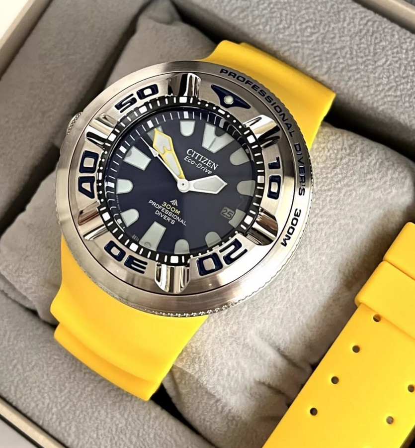 Citizen Promaster Blue Dial BJ8058-06L Dive Watch Polyurethane Yellow Band