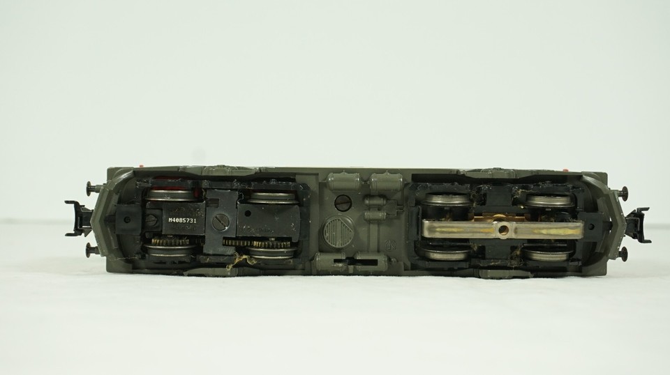 Marklin HO Scale BR German Railway Type 1043 Electric Engine Delta Item ...