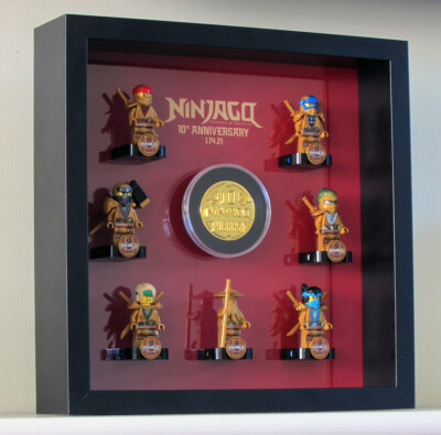 LEGO Ninjago 10th Anniversary Minifigures & Golden Coin In Display Case ...