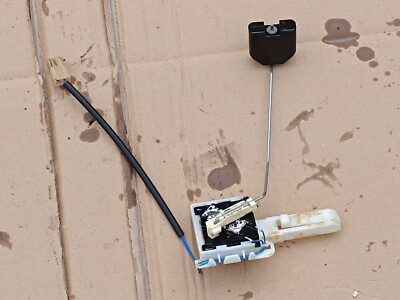 VW Touareg Porsche Cayenne 3,0TDI Tankgeber Tankeinheit 7L0919673D ...