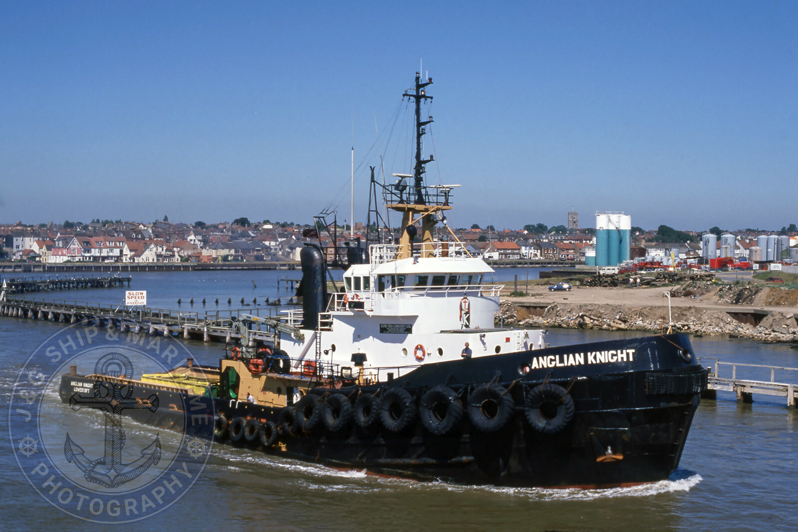 Klyne Tugs Of Lowestoft - ANGLIAN KNIGHT - Ex UNION ONE- 6X4 (10X15 ...