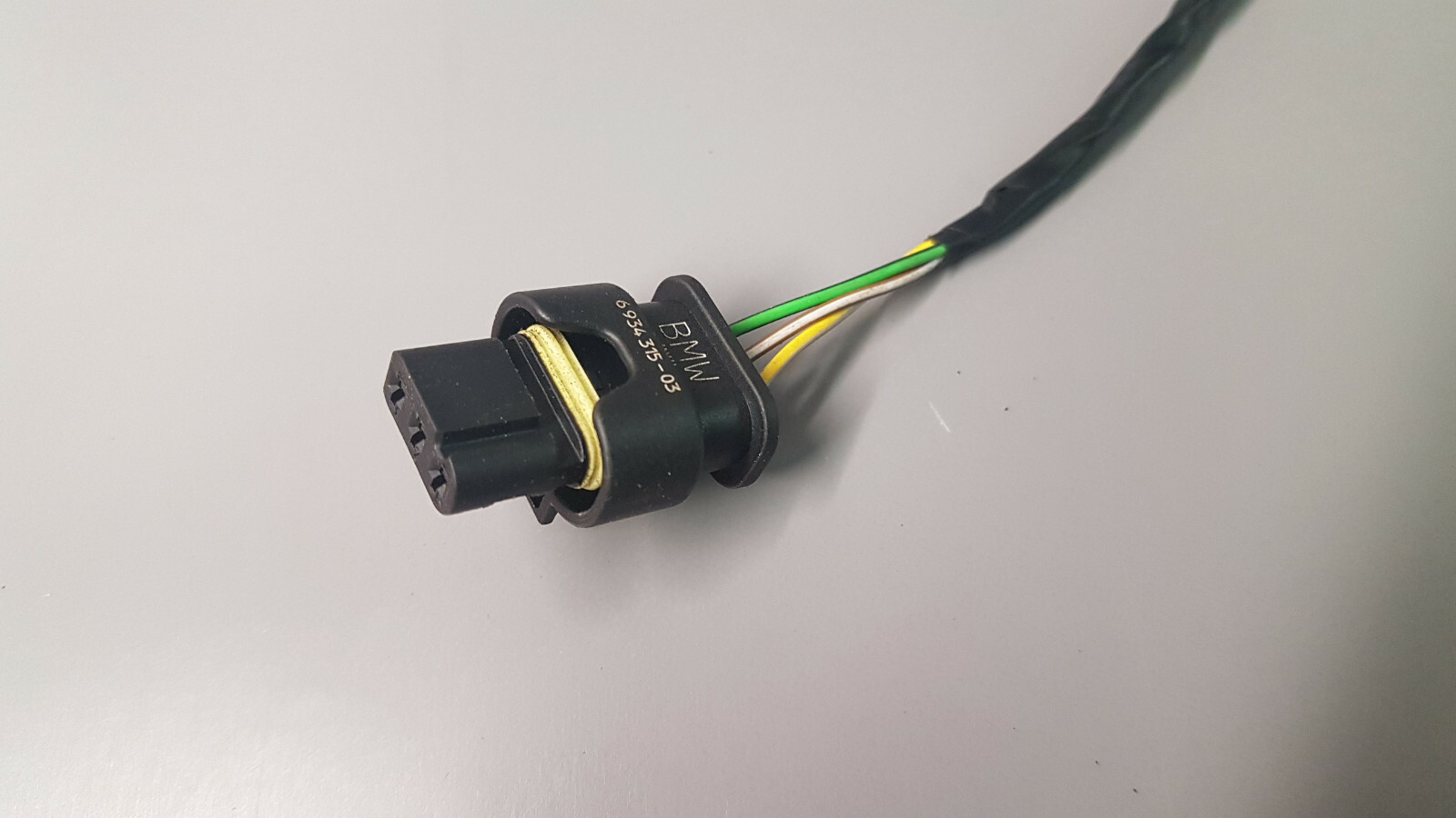 GENUINE NEW BMW E84 E90 PDC SENSOR SOCKET CONNECTOR 3 PIN | eBay