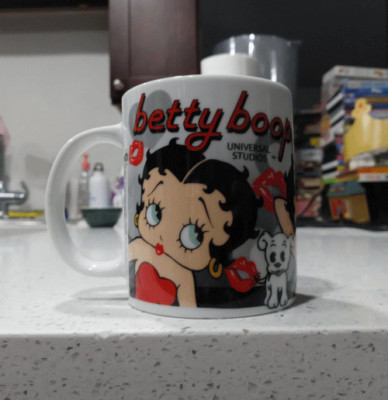 Betty Boop Universal Studios Coffee Cup Mug Personalized Name "YOLANDA ...
