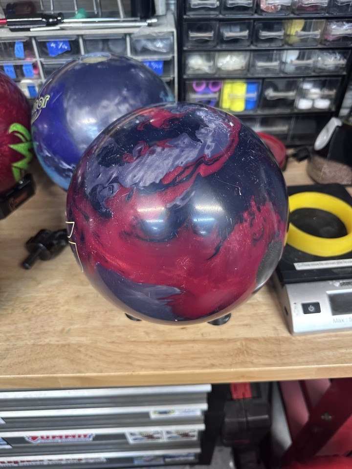 USED - Bowling Ball - 15lb 900 Global "ZEN 25" PLUGGED AND RESURFACED ...