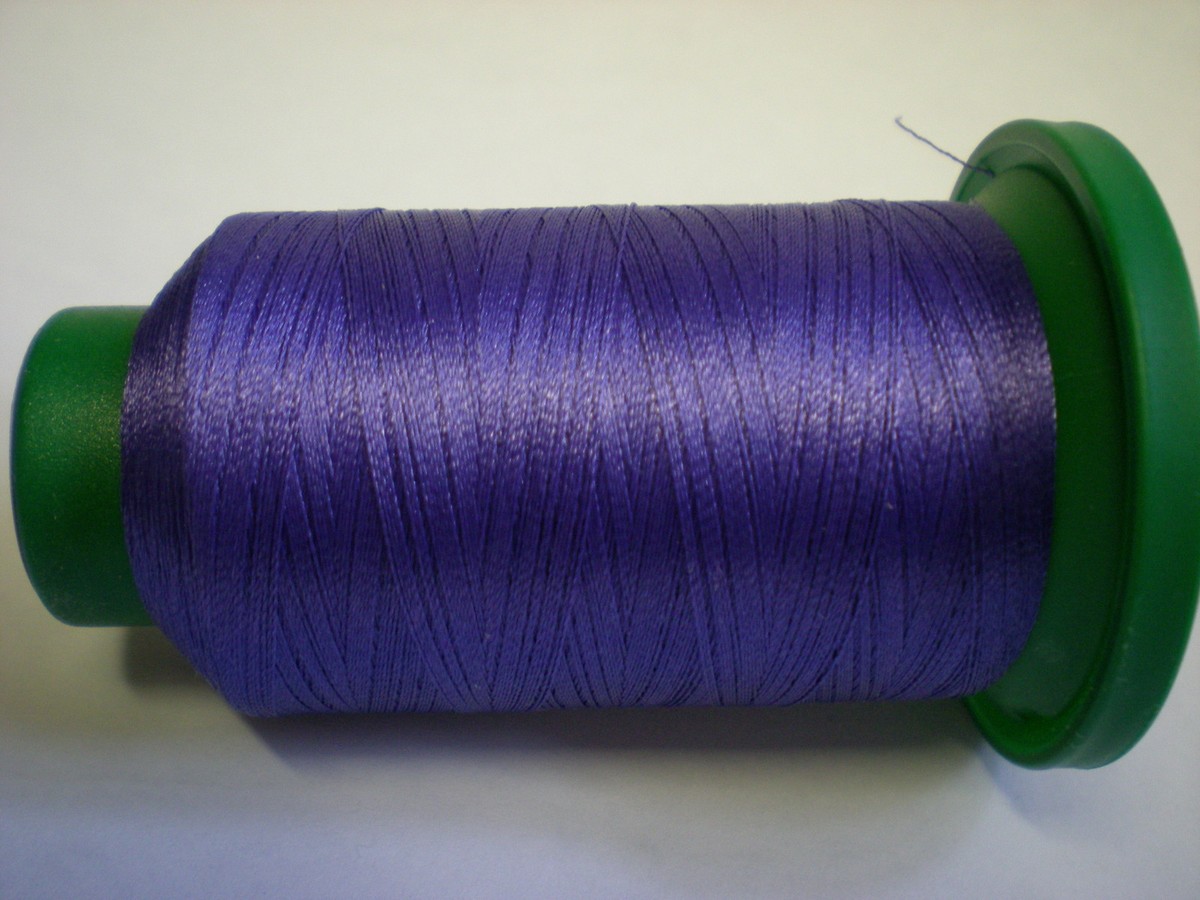 Isacord Embroidery Thread 1000M Isacord Embroidery Thread Maroon IC
