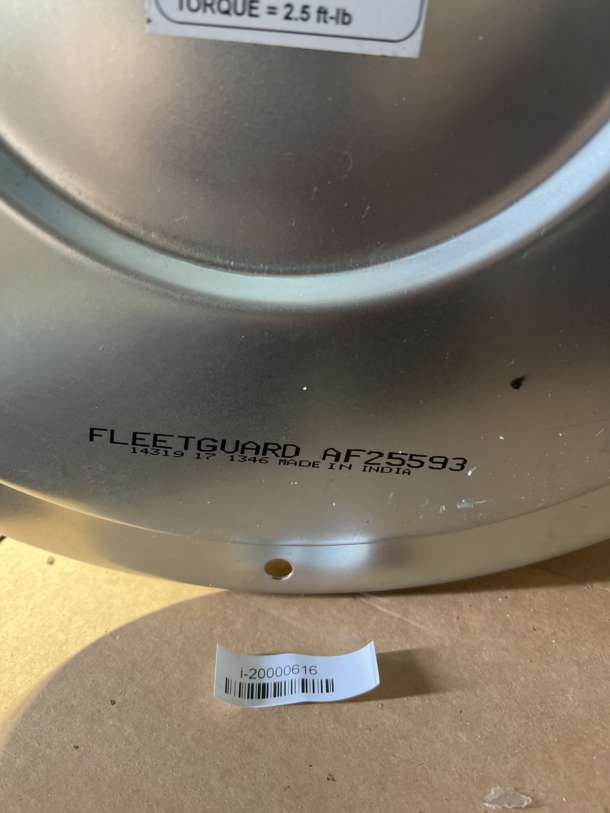 FLEETGUARD AF25593 - Air filter cross reference