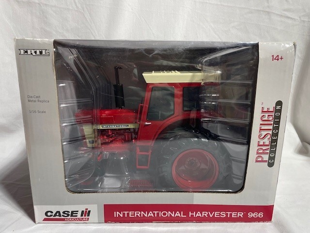 ERTL Case IH 966 Tractor w/ Duals, Prestige Collection, Red, 1/16, NIB ...
