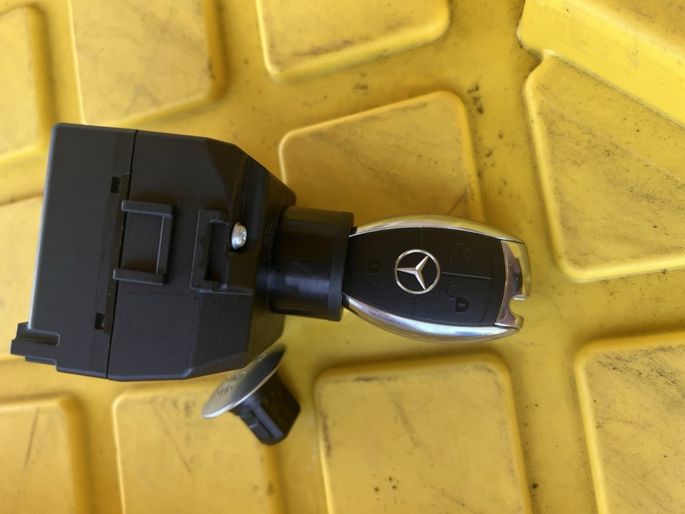 07-13 Mercedes W221 S550 CL550 EIS Ignition Switch Module Start Button ...