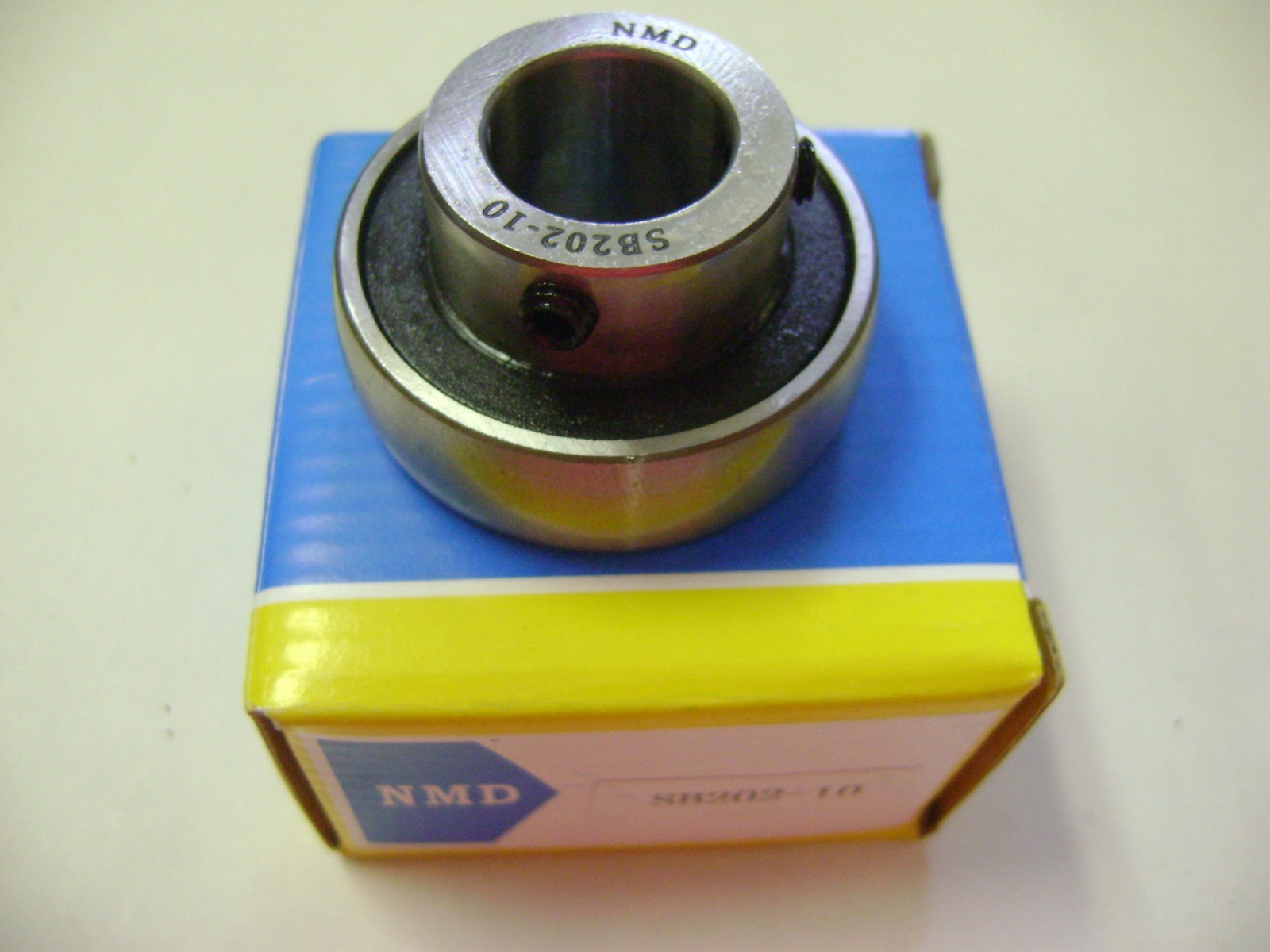 10 NMD BRAND Sb202-10 5/8" Bore Spherical Insert Bearings With Set ...