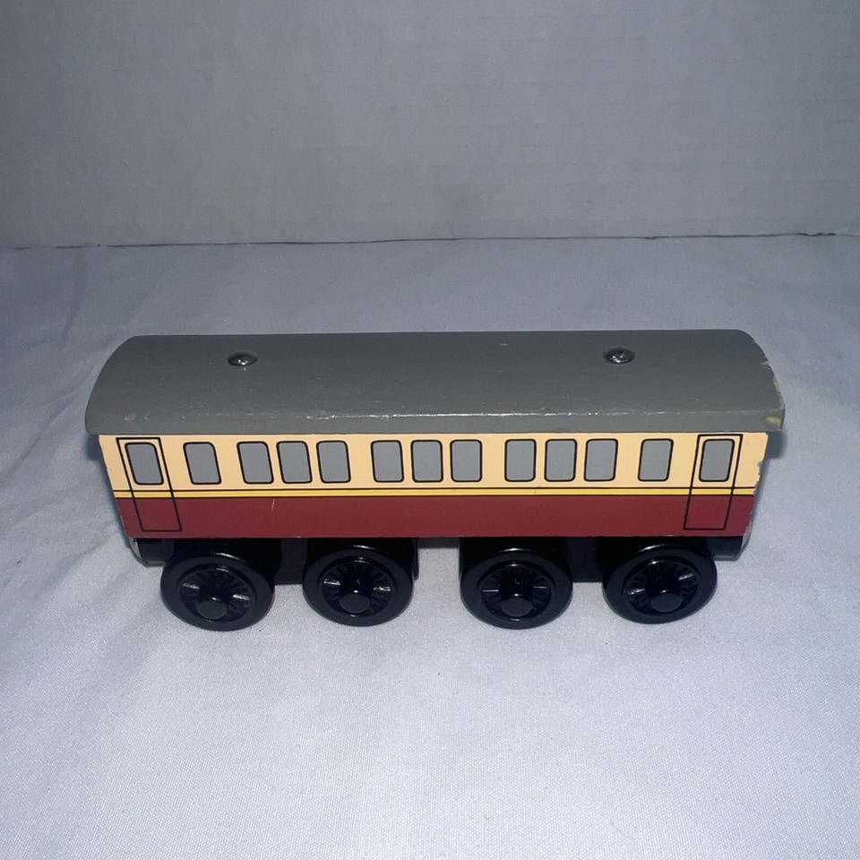 Thomas & Friends - Wooden Railway EXPRESS COACHES | eBay