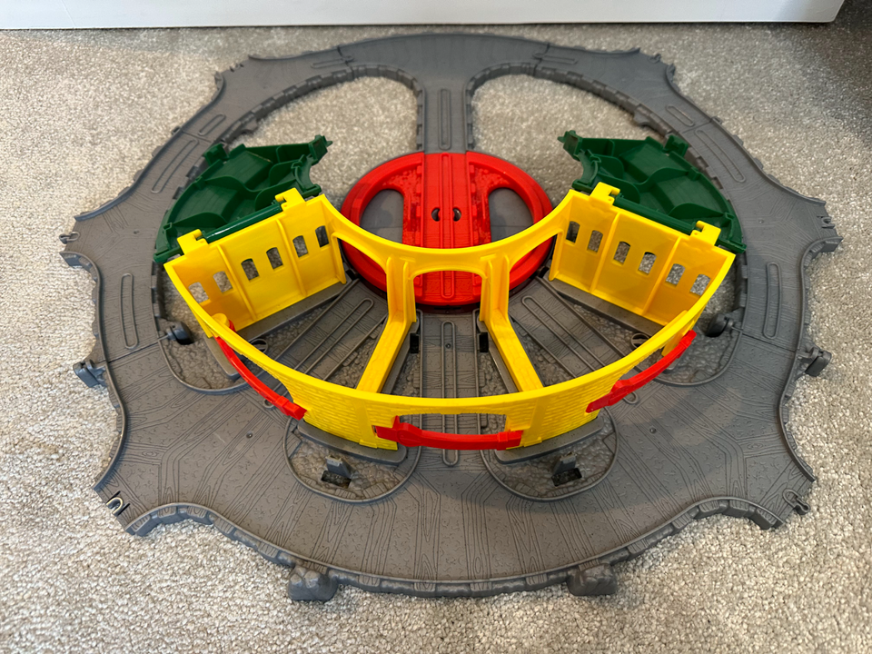 Thomas & Friends Tidmouth Sheds with Rotating Turntable - Foldable Play ...