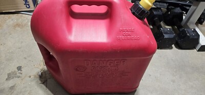 Oil & Gas - Blitz 5 Gallon Gas Can