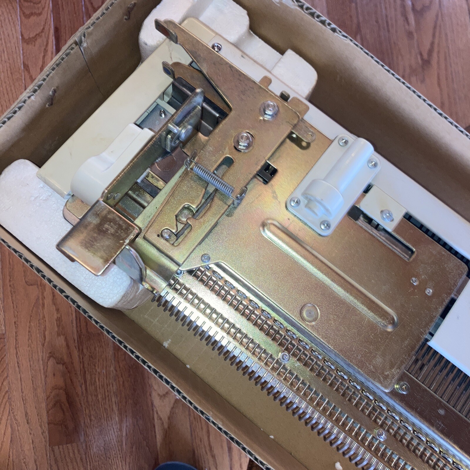 Studio SRP60N Ribber Ribbing Attachment with Accessories Singer for ...