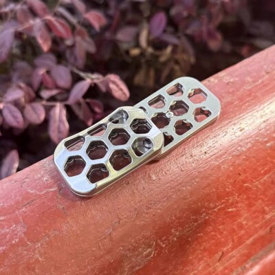 New design Hex skeleton Titanium alloy unlimited haptic fidget slider ...