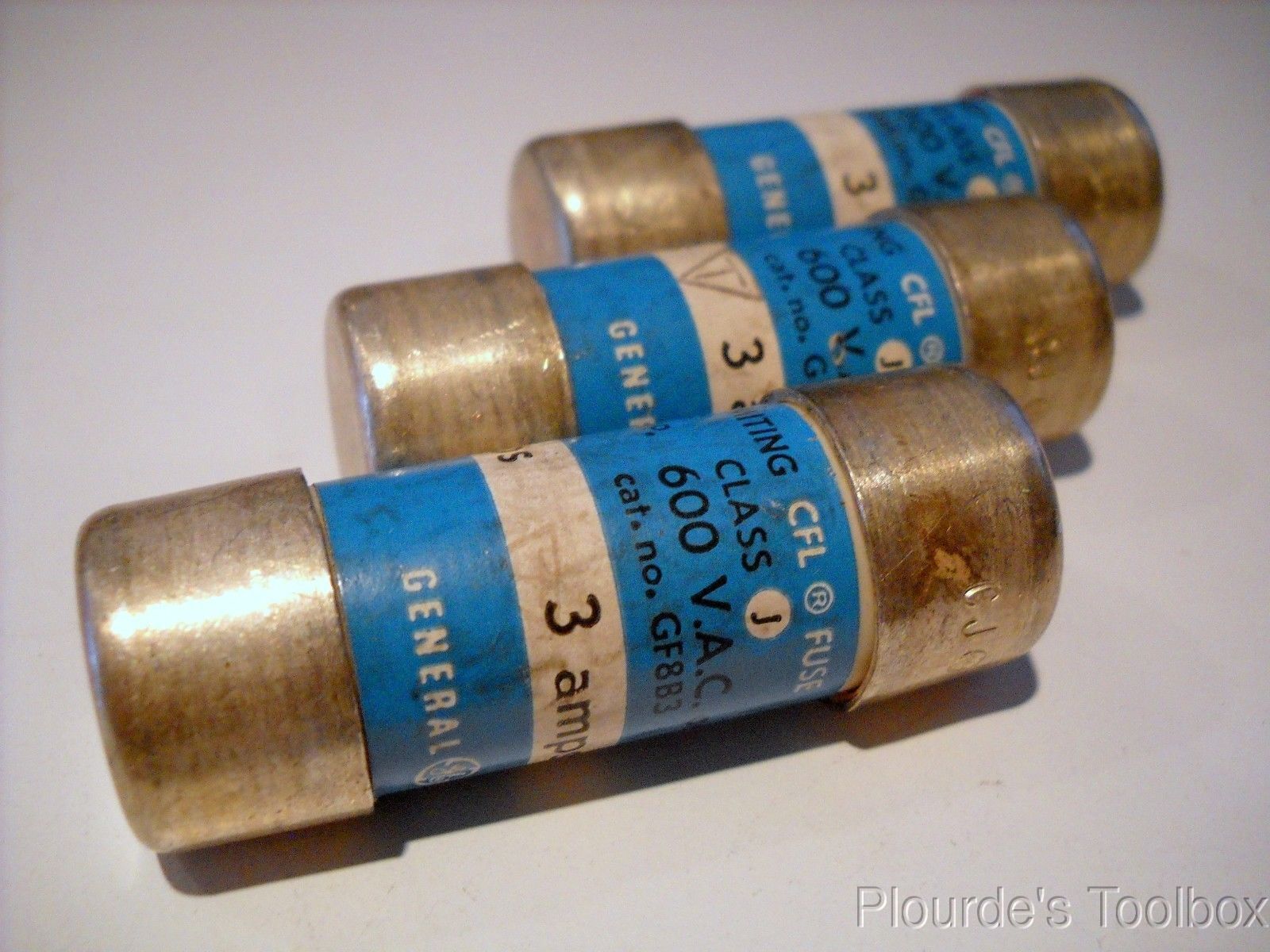 Lot of (3) General Electric 3 Amp 600V Current Limiting Fuses, Class J ...