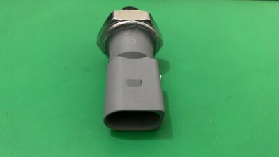 0EM Engine Oil Pressure Sensor Switch For Audi A4 A5 A6 A8 Q5 Q7 ...