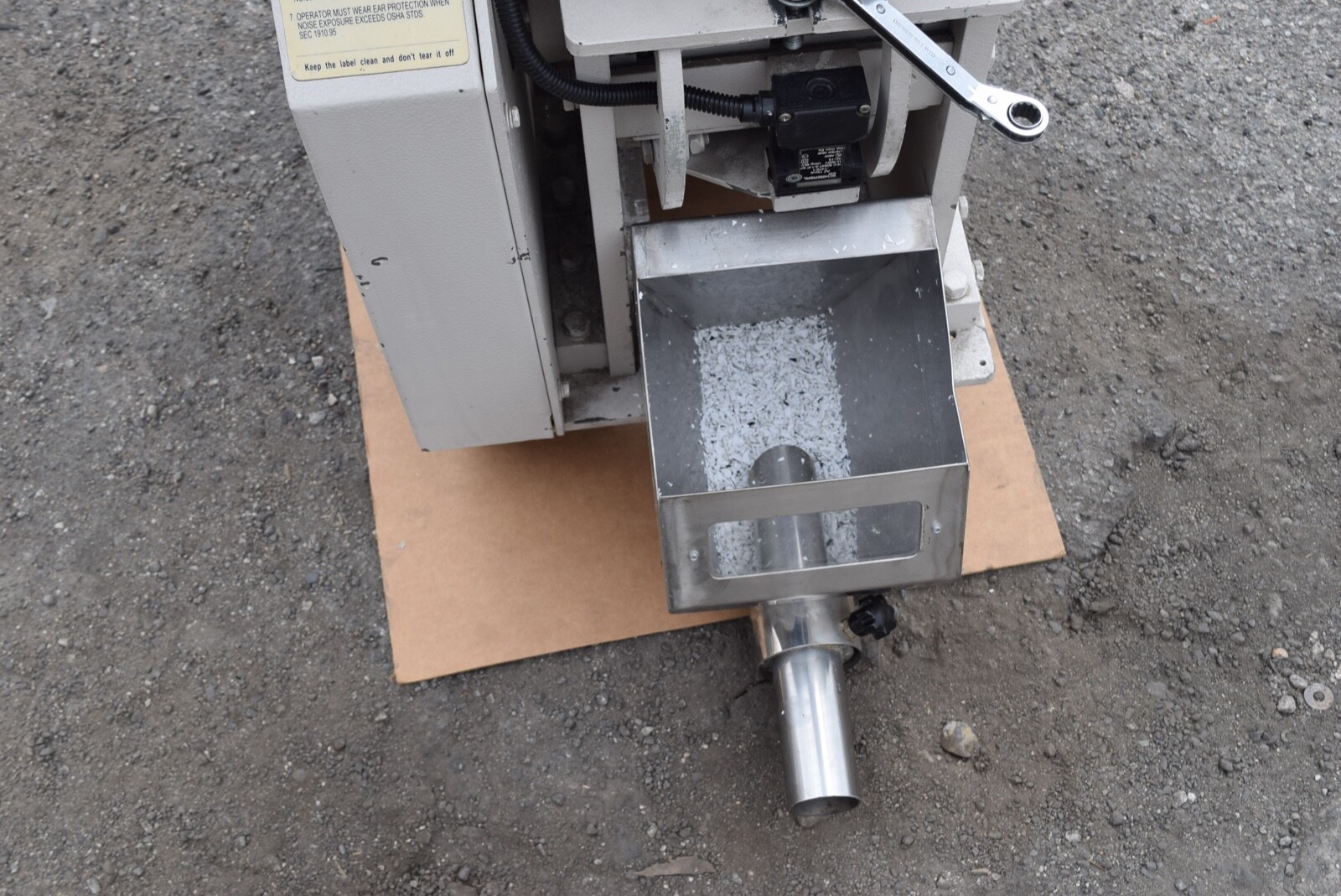 Cumberland Destruction Paper Disintegrator Shredder Security Plastic ...