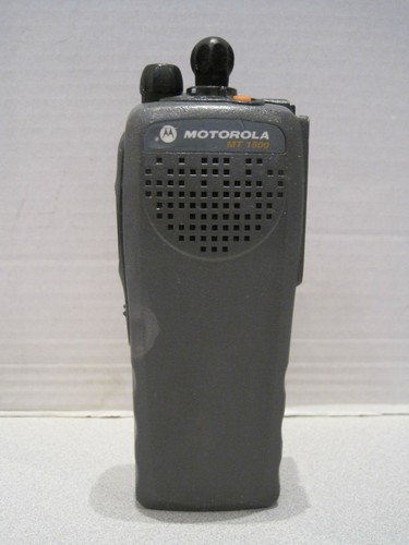 Motorola MT 1500 764-870 MHZ 3W Two way radio Model H67UCC9PW5AN | eBay