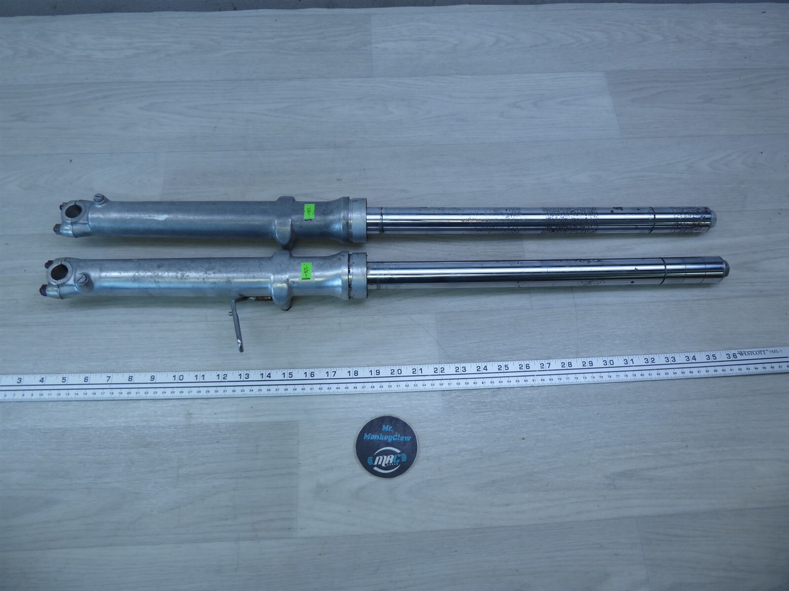 1975 Kawasaki F9 Big Horn K526) left and right front forks suspensions ...