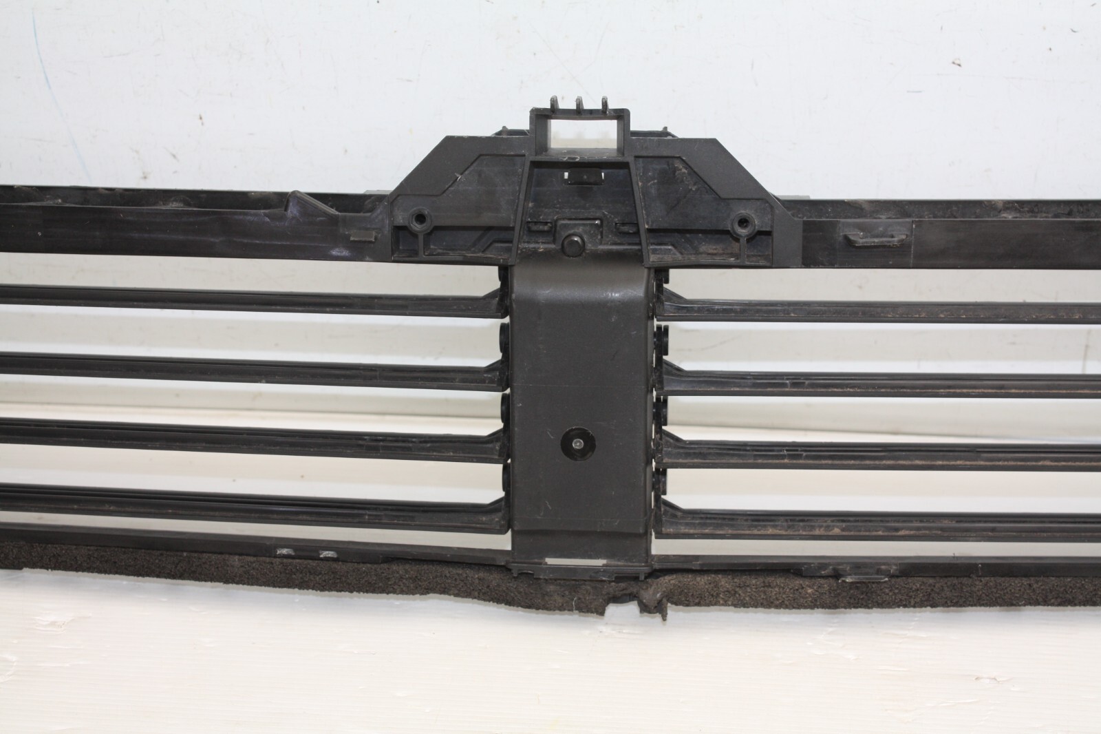 Mercedes-Benz a Class W177 2018 Front Air Duct Shroud P/n A1778850003 ...