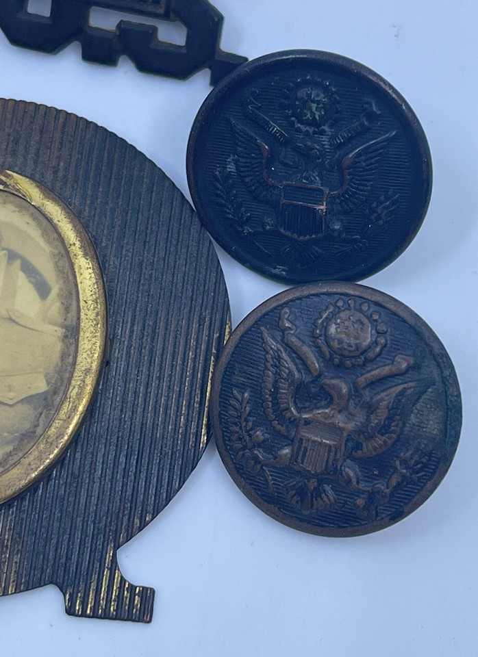 Lot WWI era US Military Buttons Pins Patch Photo Infantry Private 1st ...