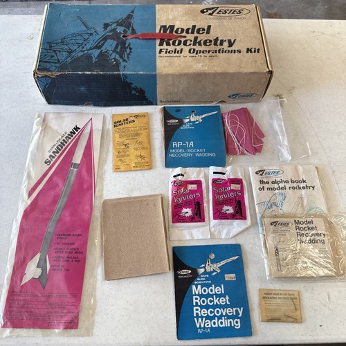 Vintage Estes Model Rocket Field Operations Kit Set Range Box Rocketeer ...