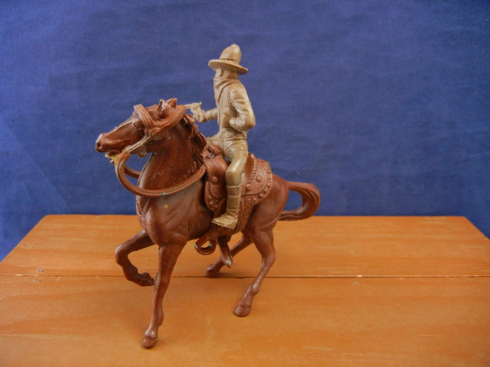 Vintage Marx 54mm Mounted Outlaw on Standing Horse with Original Saddle ...